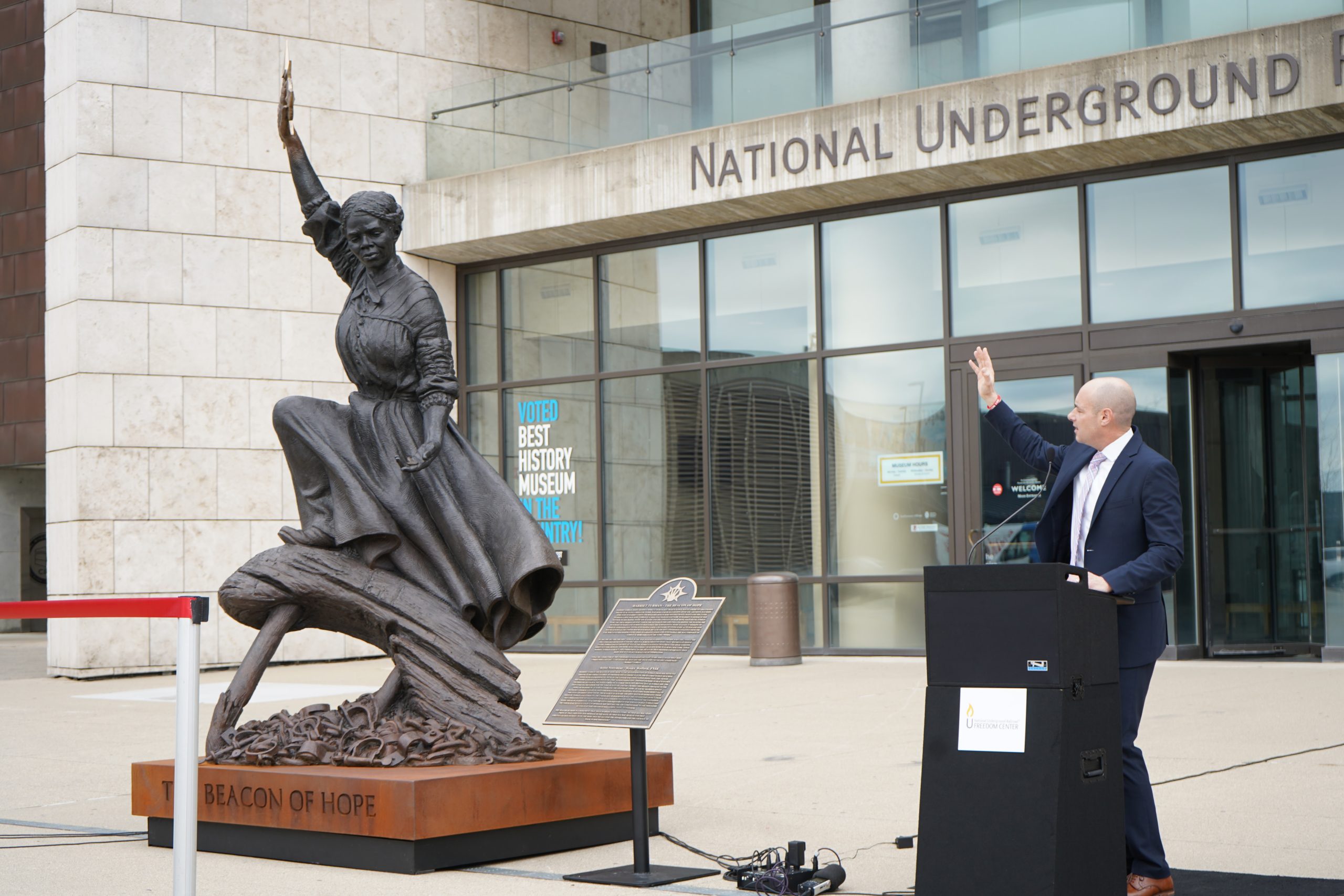 Harriet Tubman statue unveiled at Freedom Center ceremony - The ...